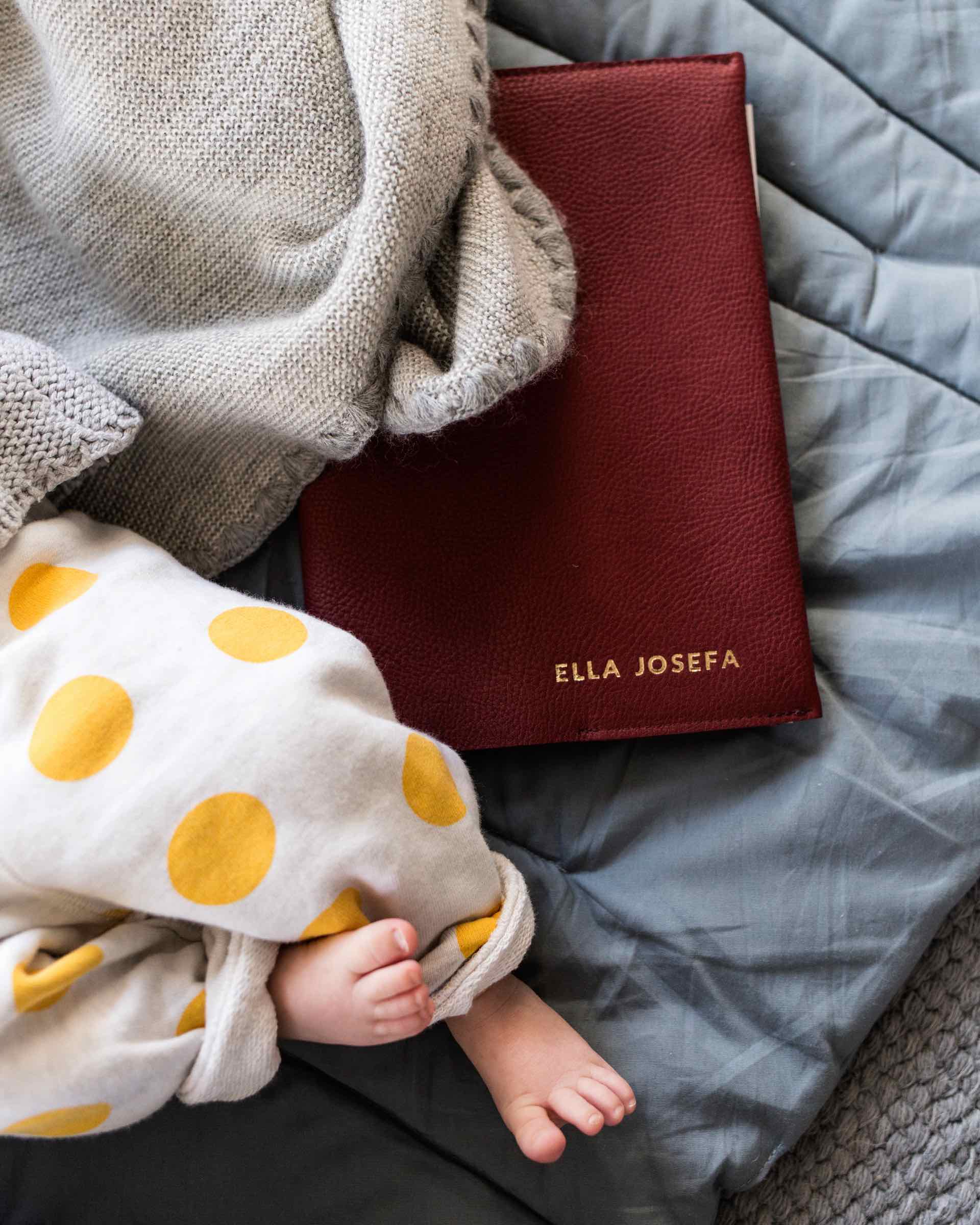 Schöne U-Hefthülle mit dem Namen deines Kinder | FRANZISKA KLEE